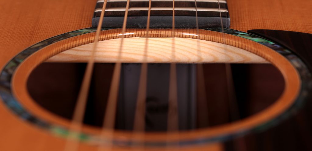 Solid vs laminate-wood guitars and their maintenance – Lucknow Guitar ...